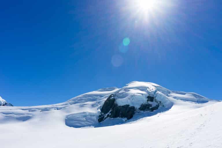 Snow Blindness, Dryness, And More: 3 Common Eye Problems In Winter ...