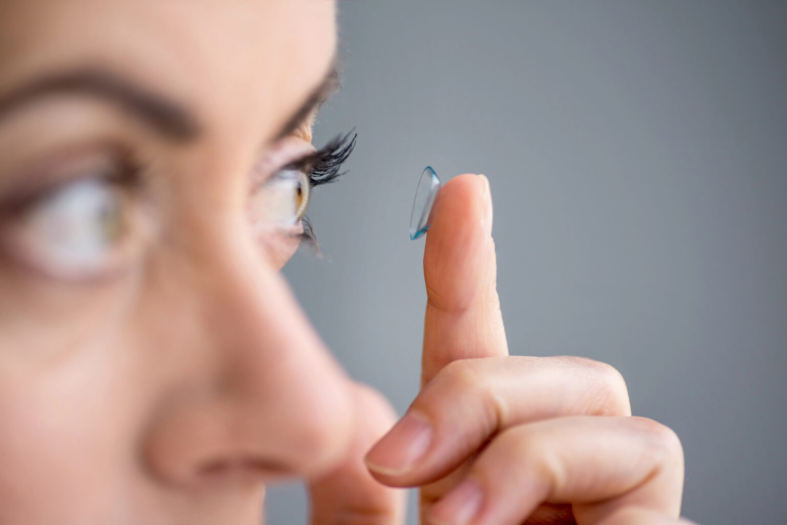 7 Possible Reasons Your Contacts Keep Falling Out | Wolcott Optical